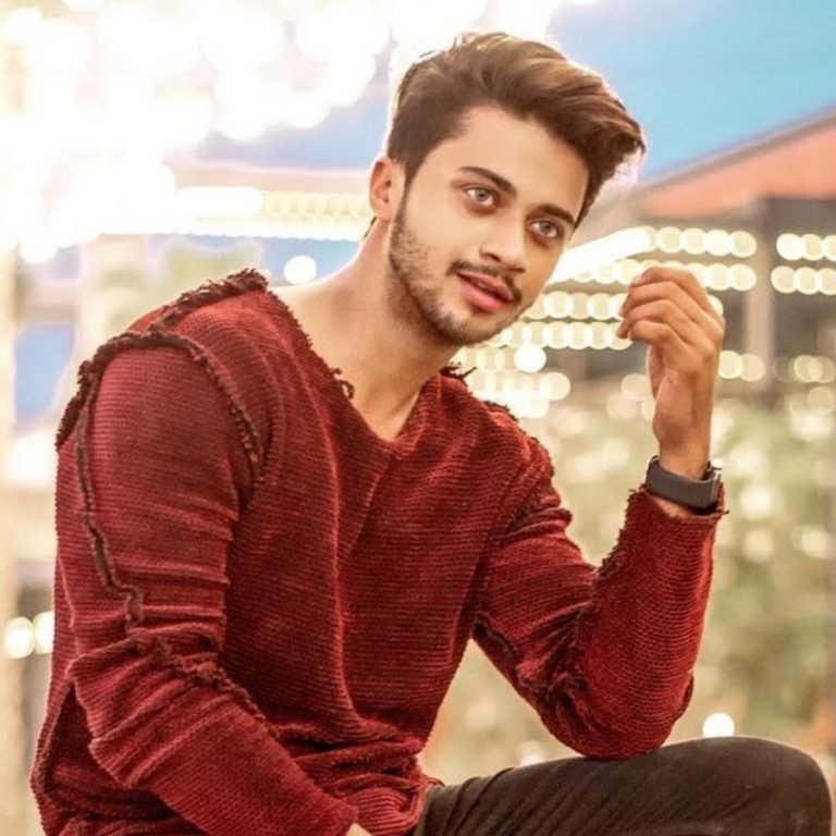 Hasnain Khan Age, Biography, Height, Net Worth, Family & Facts
