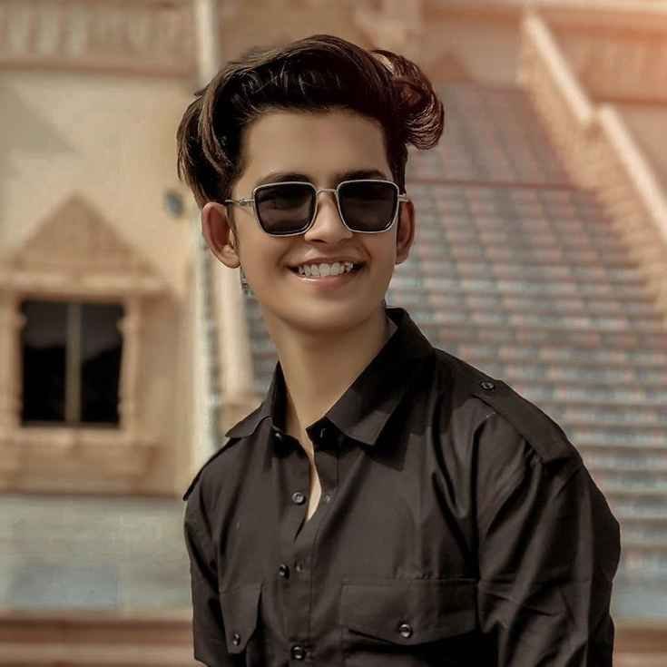 Deepak Joshi Age, Biography, Height, Net Worth, Family & Facts