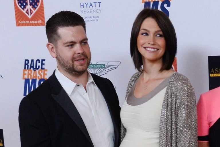 Lisa Stelly Age, Biography, Height, Net Worth, Family & Facts