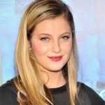 Zoe Levin Age, Biography, Height, Net Worth, Family & Facts