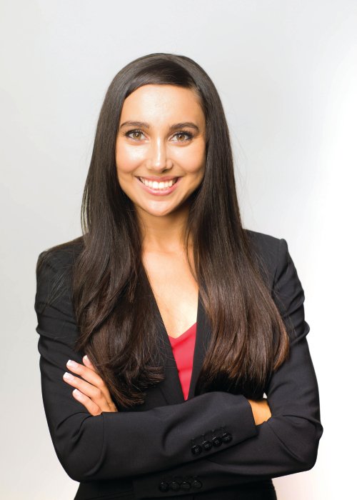 Danielle D'Souza Age, Biography, Height, Net Worth, Family & Facts