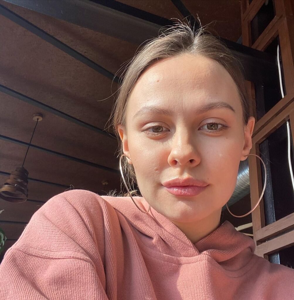 Viktoria Novikova Age, Biography, Height, Net Worth, Family & Facts