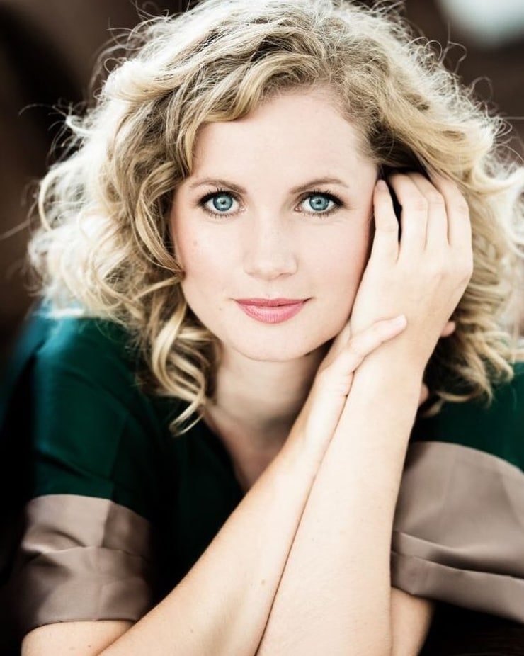 Cornelia Gröschel Age, Biography, Height, Net Worth, Family & Facts