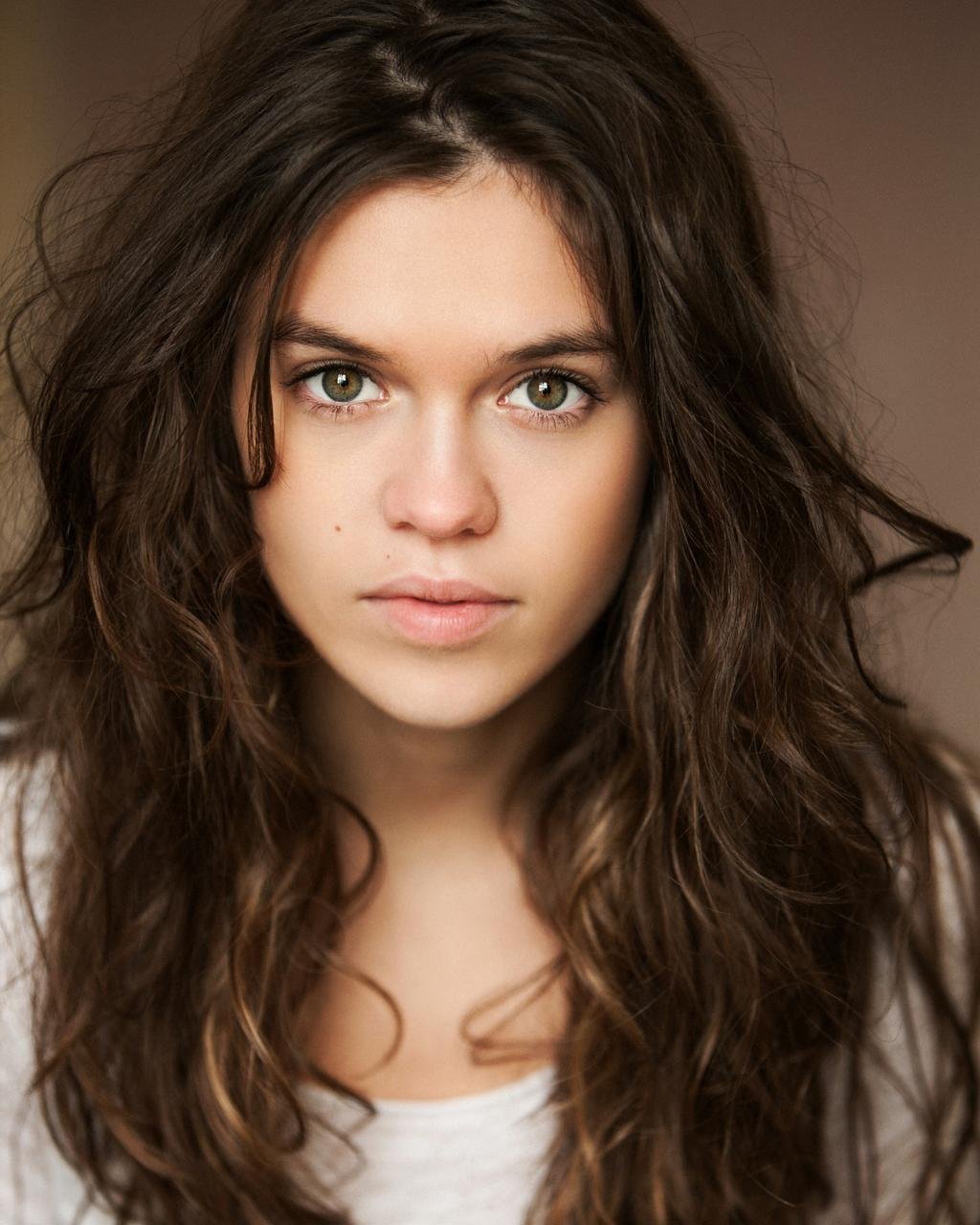 Sabrina Bartlett Age, Biography, Height, Net Worth, Family & Facts