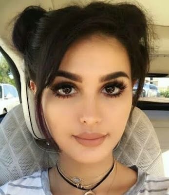 SSSniperWolf Age, Biography, Height, Net Worth, Family & Facts