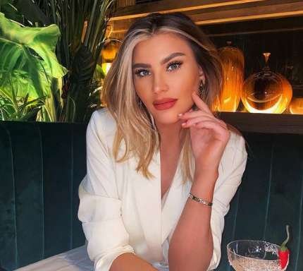 Chloe Othen Age, Biography, Height, Net Worth, Family & Facts