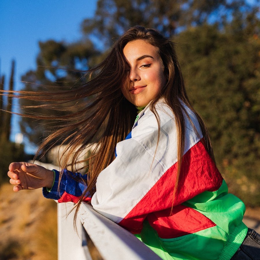 Enola Bedard Age, Biography, Height, Net Worth, Family & Facts