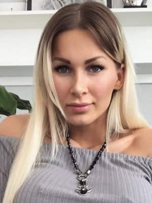 Jill Hardener (Model) Age, Boyfriend, Biography, Height, Net Worth ...