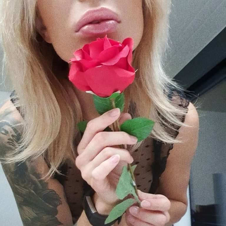 ASMR Amy (Amy Lefox) Age, Biography, Height, Net Worth, Family & Facts