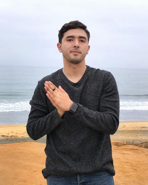 Carlos Rizo Age, Biography, Height, Net Worth, Family & Facts