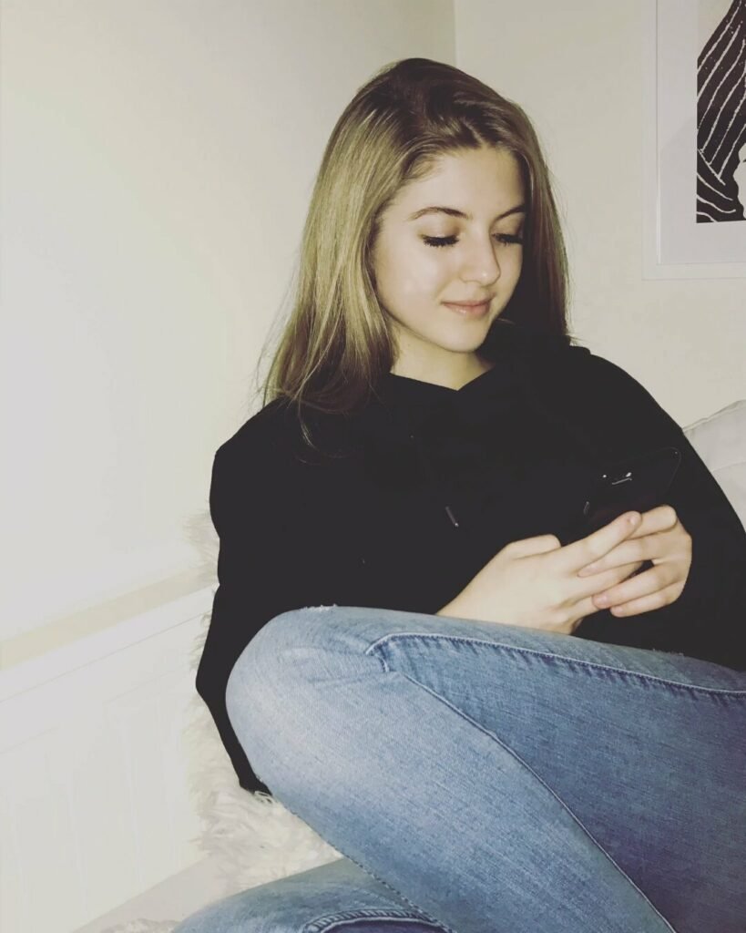 Marlhy Murphy (Musician and actress) Age, Biography, Height, Net Worth ...