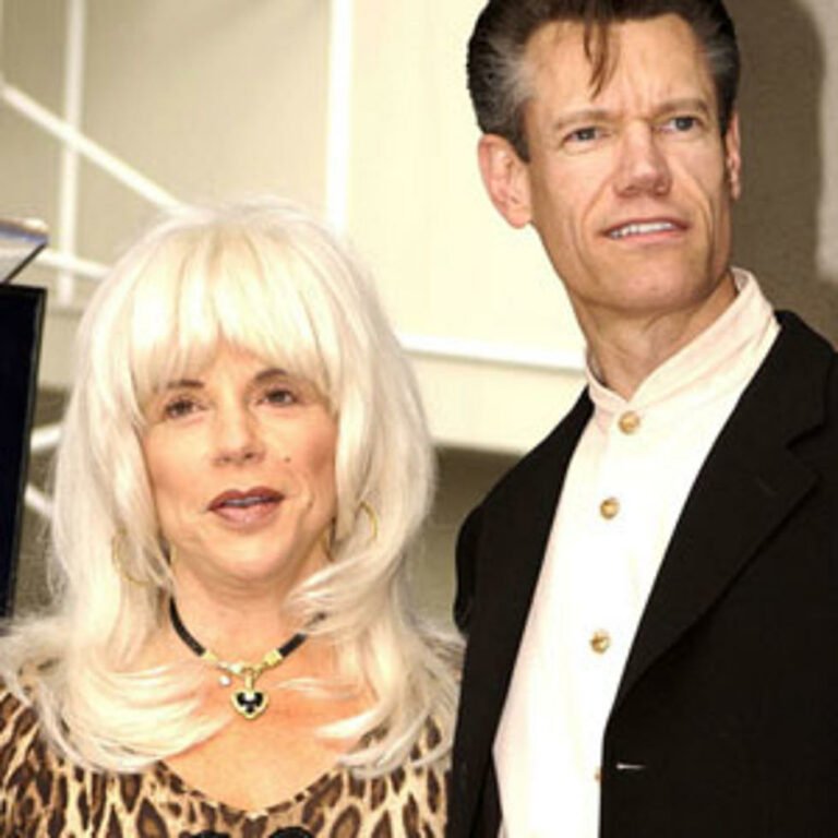 Elizabeth Hatcher-Travis (Randy Travis' Ex-Wife) Age, Biography, Height ...