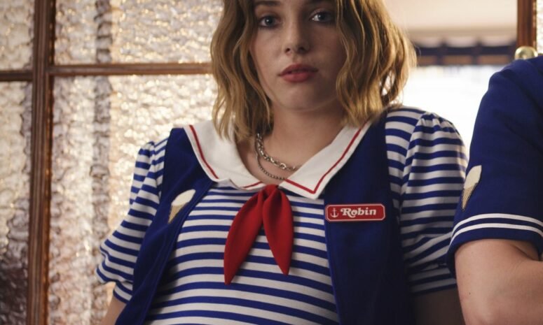 Maya Hawke (American actress and singer-songwriter) Age, Biography ...