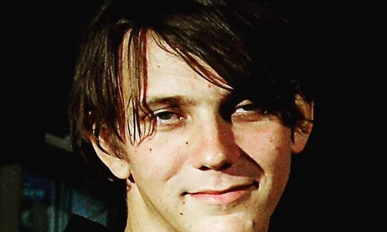 Sam Skarsgård Age, Biography, Height, Family, Facts & Net Worth