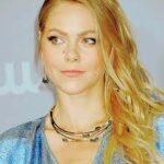 Lily Cowles Age, Biography, Height, Personal Life, Net Worth & Facts