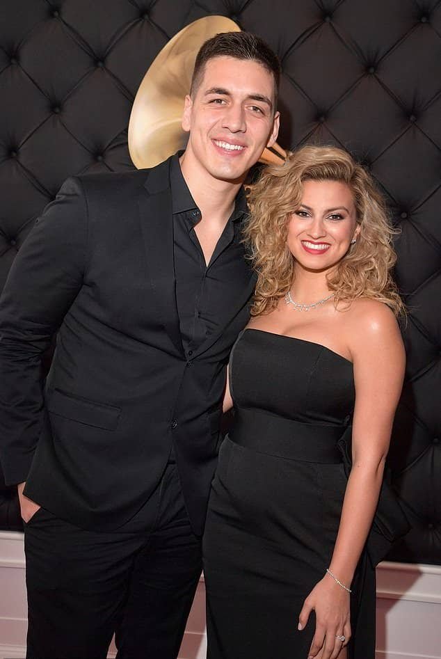 André Murillo (Tori Kelly's Husband) Age, Biography, Height, Personal ...