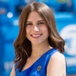 Sophie Flay (Bobby Flay's Daughter) Age, Biography, Height, Personal ...
