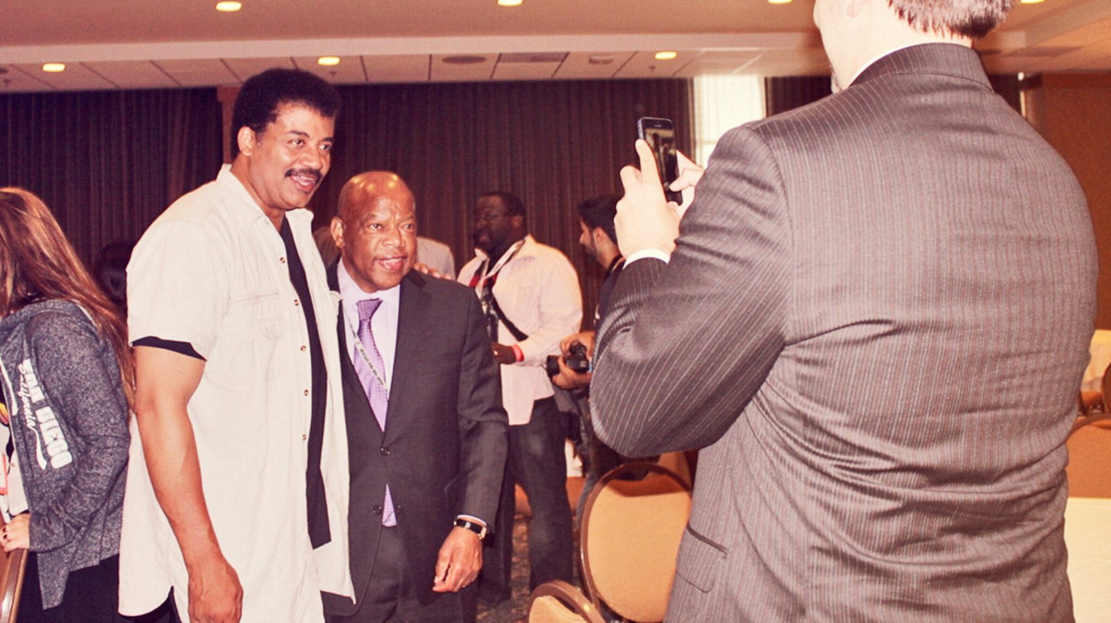 Cyril deGrasse Tyson Age, Biography, Height, Net Worth, Family & Facts