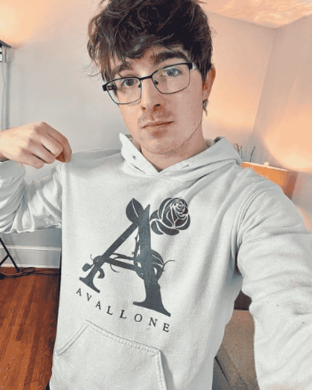 Who is Hunter Avallone? His Age, Height, Biography, Wife, Kids & Net Worth