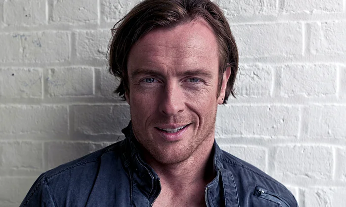 Toby Stephens Wife, Kids, Age, Height, Net Worth & Biography